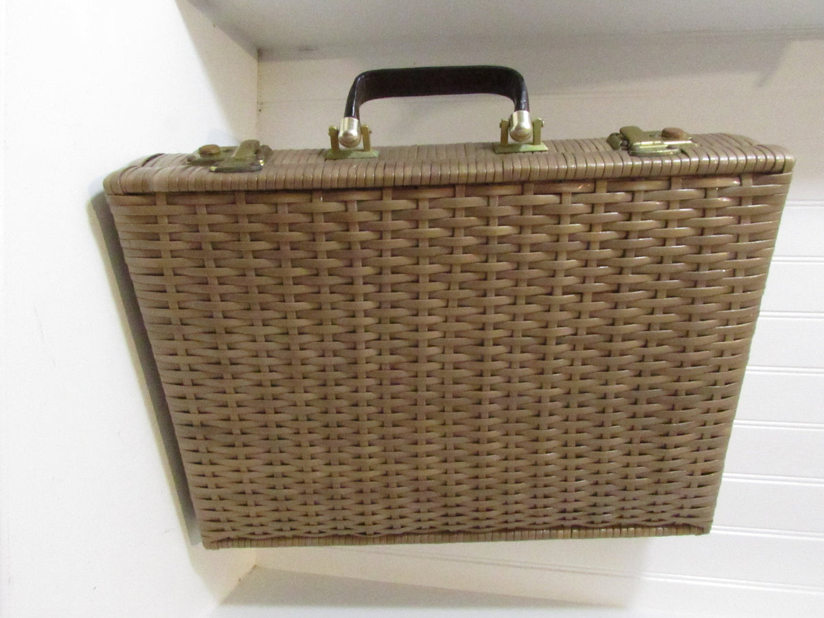 Vintage Wicker Briefcase Circa 1970's Girl Friday Divided Briefcase Re ...